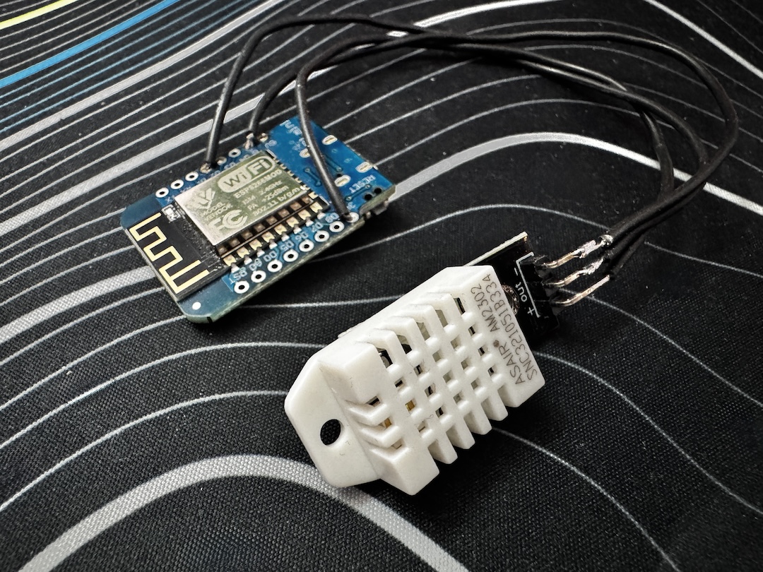 DIY Plug-in Temperature and Humidity Sensor for ESPHome – Make // Andy // Make